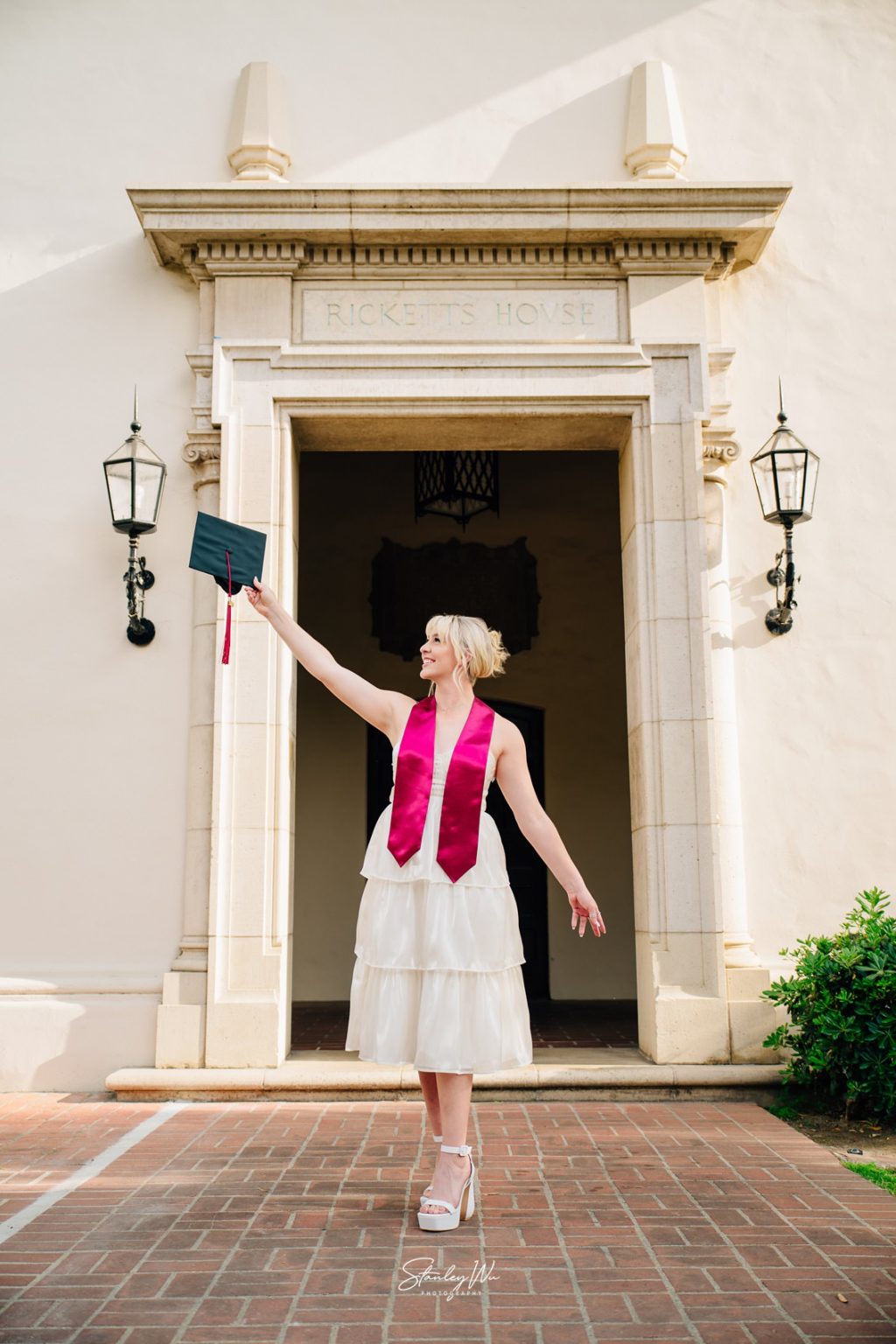 Elegant Graduation Portraits at Caltech’s Historic Campus - Stanley Wu ...